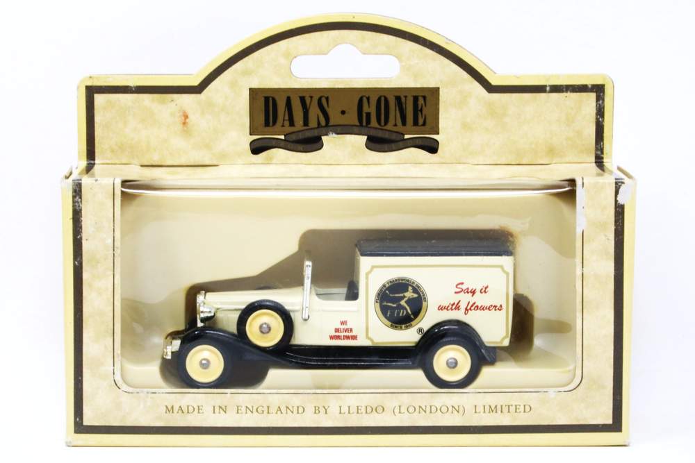 1933 Packard Tower Van Inter-Flora, Vintage Diecast Collection: Diecast ...